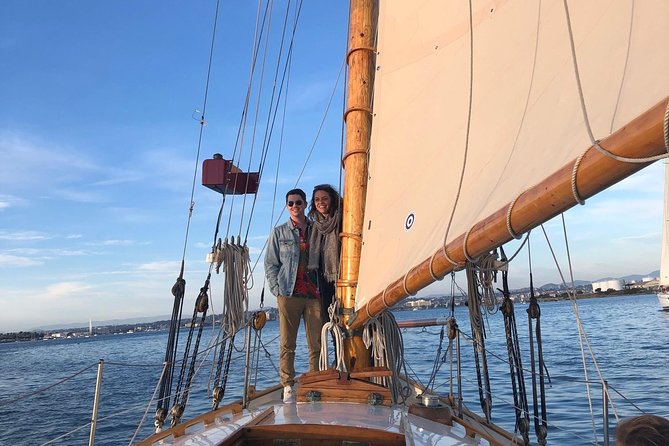 Sunset Sail On A Charming Vintage Yacht – Beer &. Wine Included
