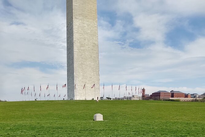 The National Mall's Monuments: A Self-Guided Audio Tour - Key Points