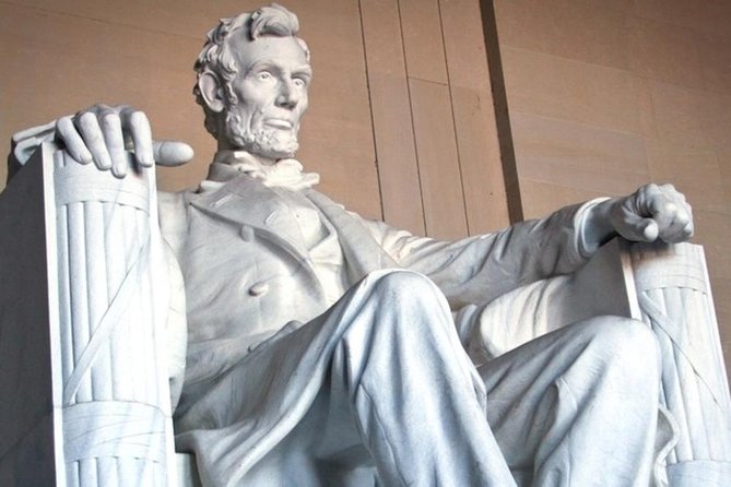 The Washington DC Sightseeing Day Pass: Save Big at 15+ Monumental Attractions - Who Should Consider This Pass?