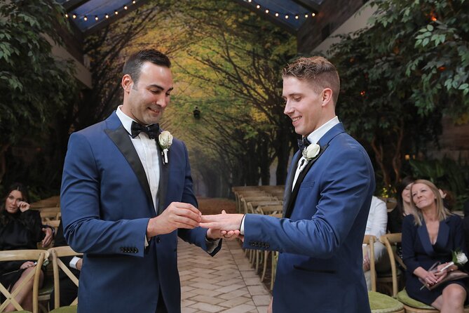 Traditional Las Vegas Wedding Package - Venue Choices and Decor