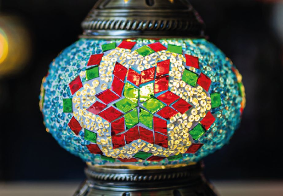 Tustin: Mosaic Lamp Making Workshop - Key Points