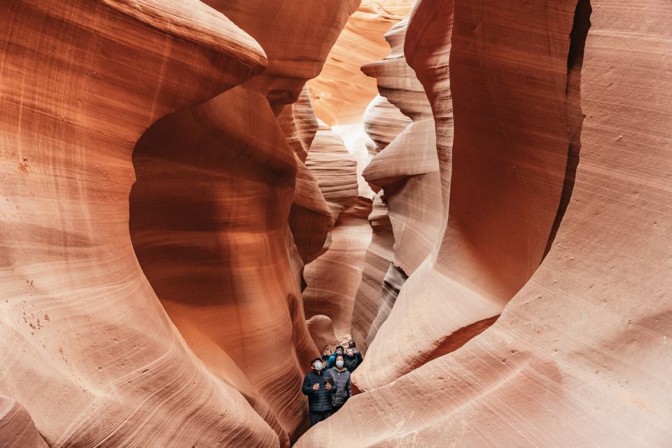 Vegas: Antelope Canyon & Horseshoe Bend Tour at Golden Hour - Key Points