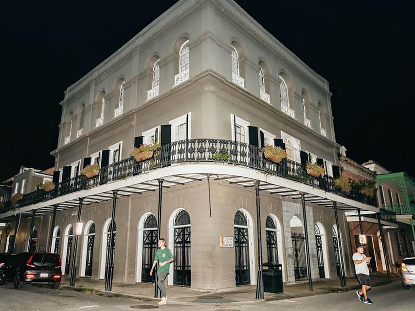 Voodoo & Ghosts: NOLA Tour - Discover the Mysteries of New Orleans with the Voodoo & Ghosts Tour