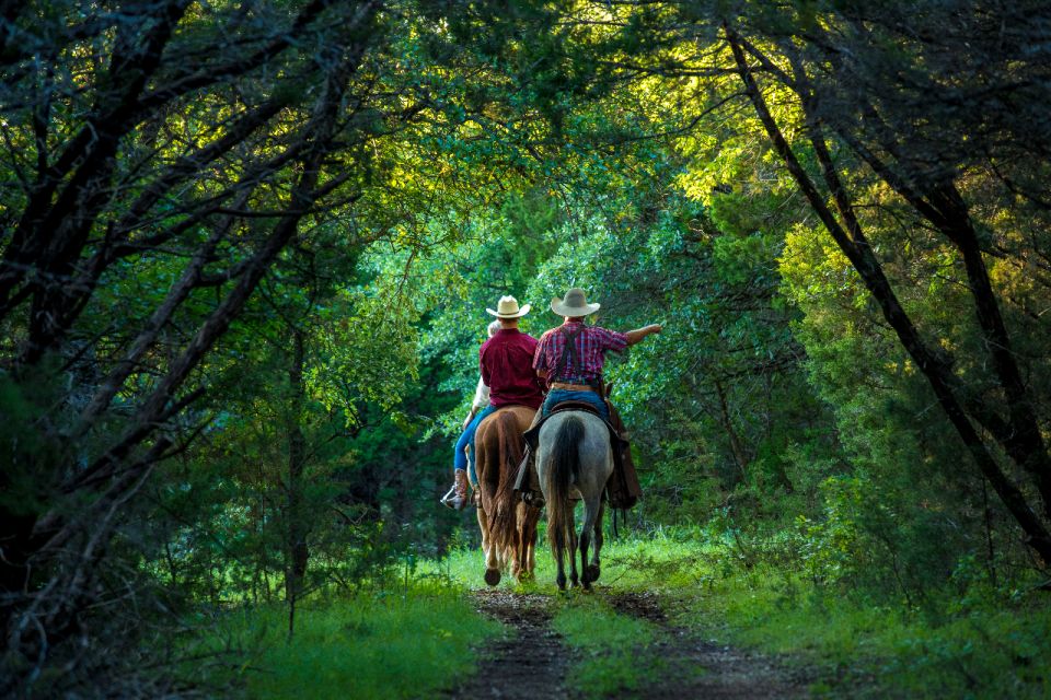 Waco: Sunset Horseback Ride - An Authentic Texas Cowboy Experience