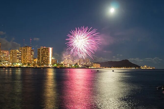 Waikiki Friday Fireworks Boat Cruise - Why You’ll Love the Waikiki Fireworks Boat Cruise
