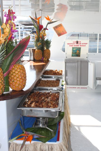 Waikiki Friday Night Fireworks Sail - What We Love About This Tour