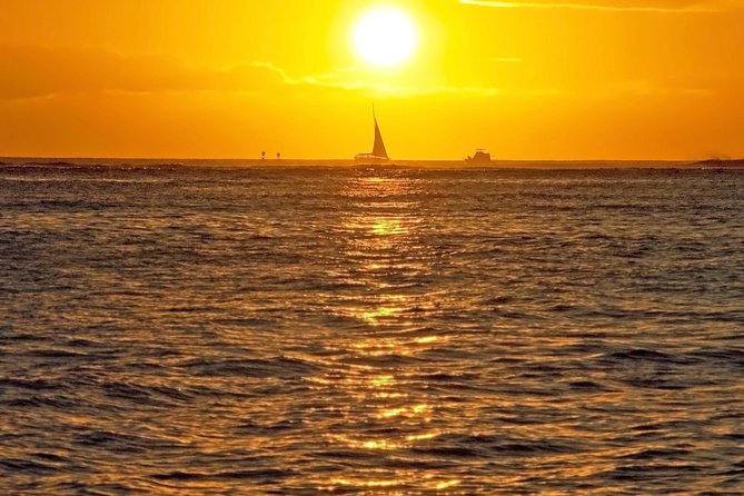 Waikiki Sunset Cocktail Cruise Including Drinks and Appetizers - Food, Drinks, and Value