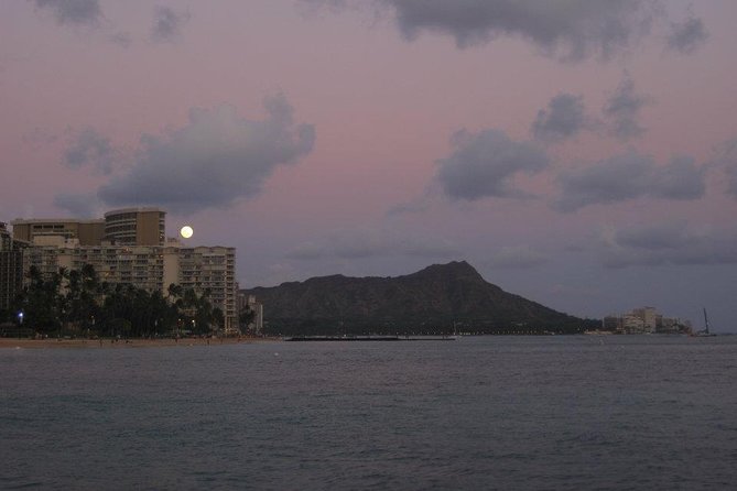 Waikiki Sunset Cocktail Cruise Including Drinks and Appetizers - Practical Tips for Booking and Enjoying