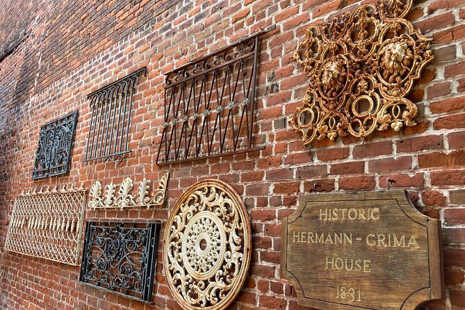 Walking Tour about The Good, The Bad and The Beautiful Women of New Orleans - Key Points