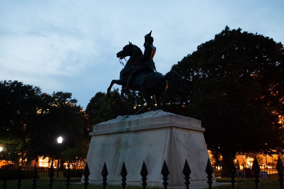 Washington D.C.: Dark Nights in D.C. Ghost Tour - Washington D.C.: Dark Nights in D.C. Ghost Tour – A Spooky Evening in the Capital