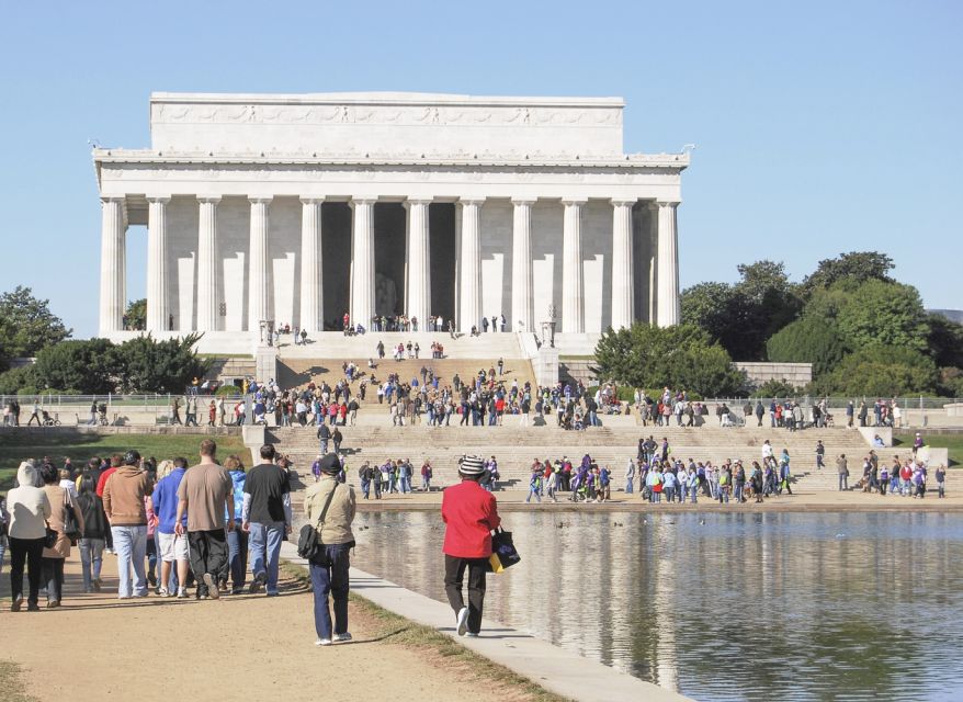 Washington DC: River Cruise & DC City Tour + Entry Ticket