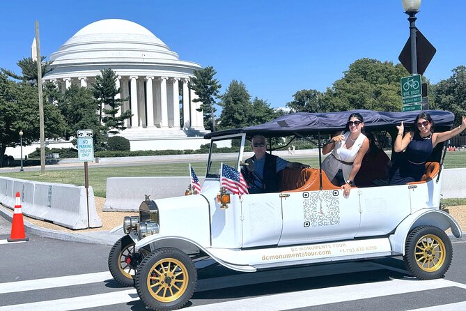 Washington DC Sightseeing Tour by Electric cart or Vintage Car - Key Points