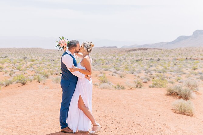 Wedding in French at Valley of Fire - The Value of This Experience