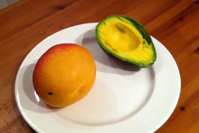 Wynwood Walking & More - Food-Graffiti Art Tour - The Guided Experience: Knowledge and Personal Touches