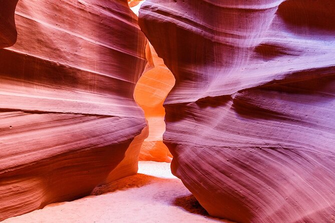 Antelope Canyon, Horseshoe Bend, Lake Powell Tour with Lunch - Deep Dive into the Itinerary