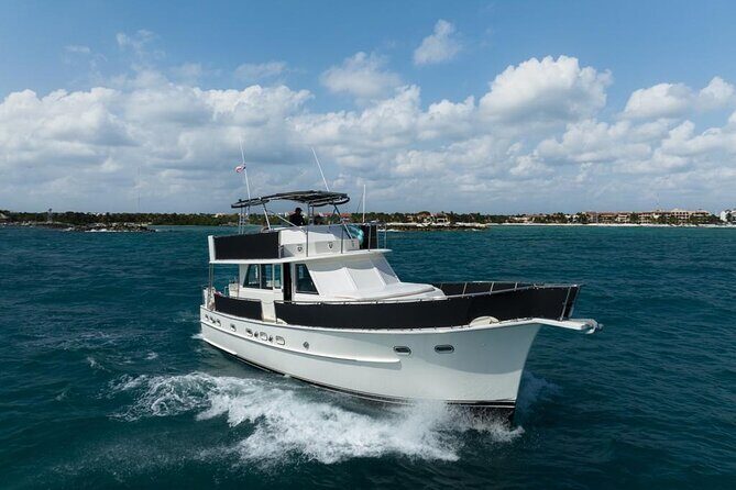 3 Hours - 53' Hatteras - Tulum, Playa Del Carmen, Riviera Maya - Why You’ll Love This Yacht Tour
