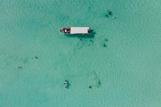 Bacalar Lagoon Sightseeing Boat Tour with Open Bar and Snacks - The Stops: What to Expect at Each Location
