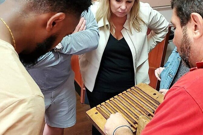 "Cigar Factory Tour Little Havana" - FAQ