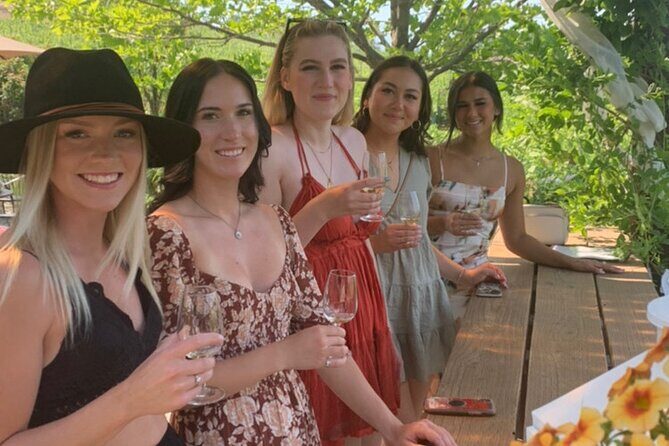 Lake Country Half Day Wine Tour- Incl. Tasting Fees & Guide Grat! - An In-Depth Look at the Lake Country Half Day Wine Tour