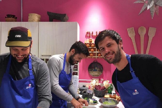 Mastering Mexican Salsas Cooking Class and Market Tour - Why This Tour Works for Different Travelers