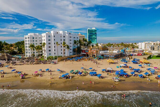 Mazatlan Sightseeing and Shopping Tour - The Guide and Group Experience
