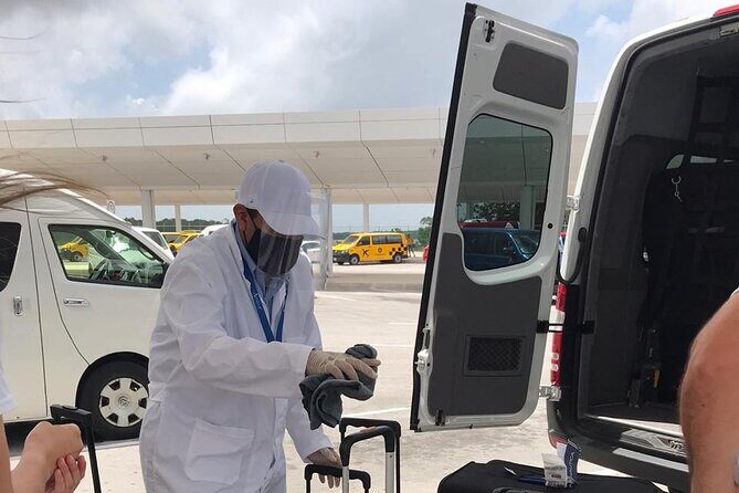 Private Transfer- Airport-Hotel Cancun Up 1 to 5 Passengers - What You Need to Know Before Booking