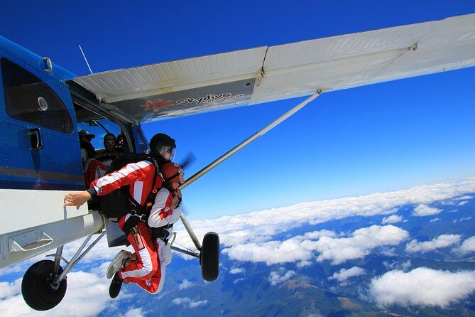 16,500ft Skydive over Abel Tasman with NZ's Most Epic Scenery - Why This Skydive Is Worth It