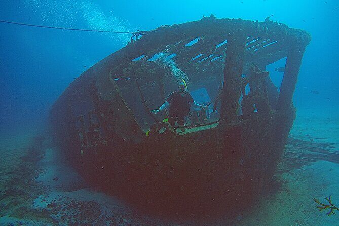 2 Tanks Scuba Diving Wreck and Reef in Cancun for Certified Divers - The Dive Itinerary: What You Can Expect