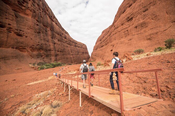 3 night Uluru, Kata Tjuta and Kings Canyon Camping Adventure - Day 2: Ulurus Cultural and Natural Wonders