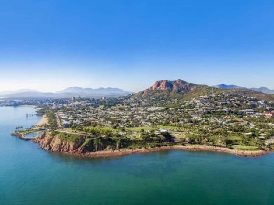30 Minute Scenic Flight  Magnetic Island - What You Can Expect on This Flight