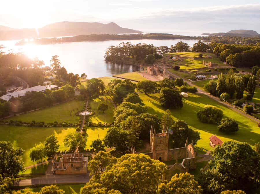 3D Tasmanian Highlights: Hobart, Port Arthur & Bruny Island - Transportation and Group Experience