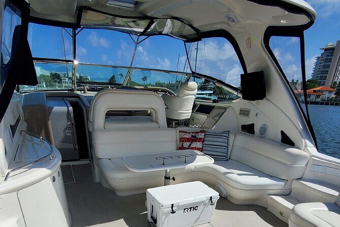 60ft Private Luxury Yacht Charter - Why This Yacht Tour Works Well