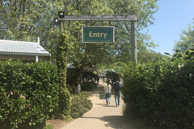 6hr Hobbiton Movie Set Tour - Departs Tauranga - Who Should Consider This Tour?