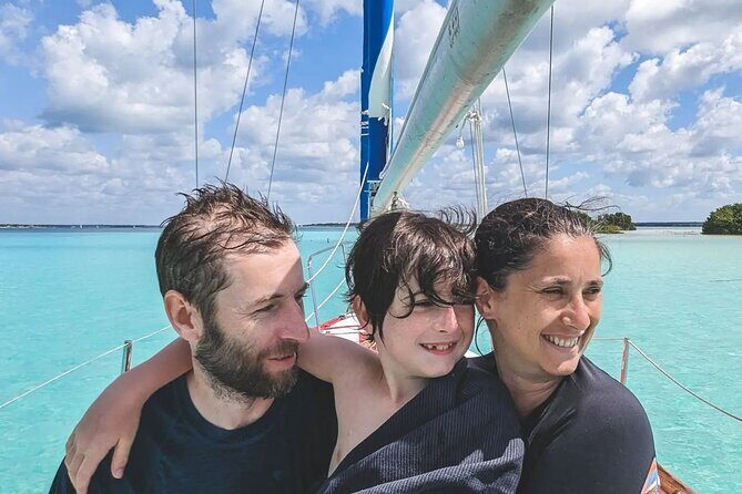 6hrs of Sailing in Bacalar Lagoon: discover Cenotes, Islands and Stromatolites. - Itinerary Breakdown: What to Expect