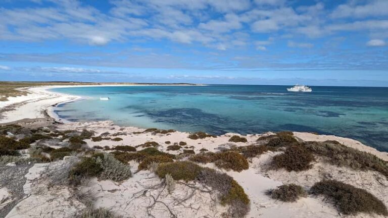 Abrolhos Islands 5 Day Cruise & Fly from Geraldton - Cuisine & Onboard Comfort
