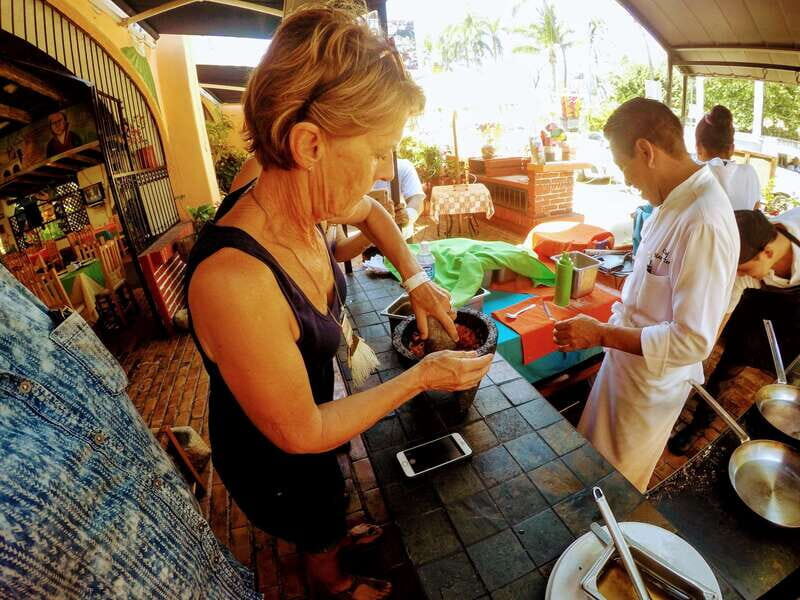 .Acapulco Market Hands On Mex Cooking Class Mezcal & Coffee - Why This Tour Stands Out