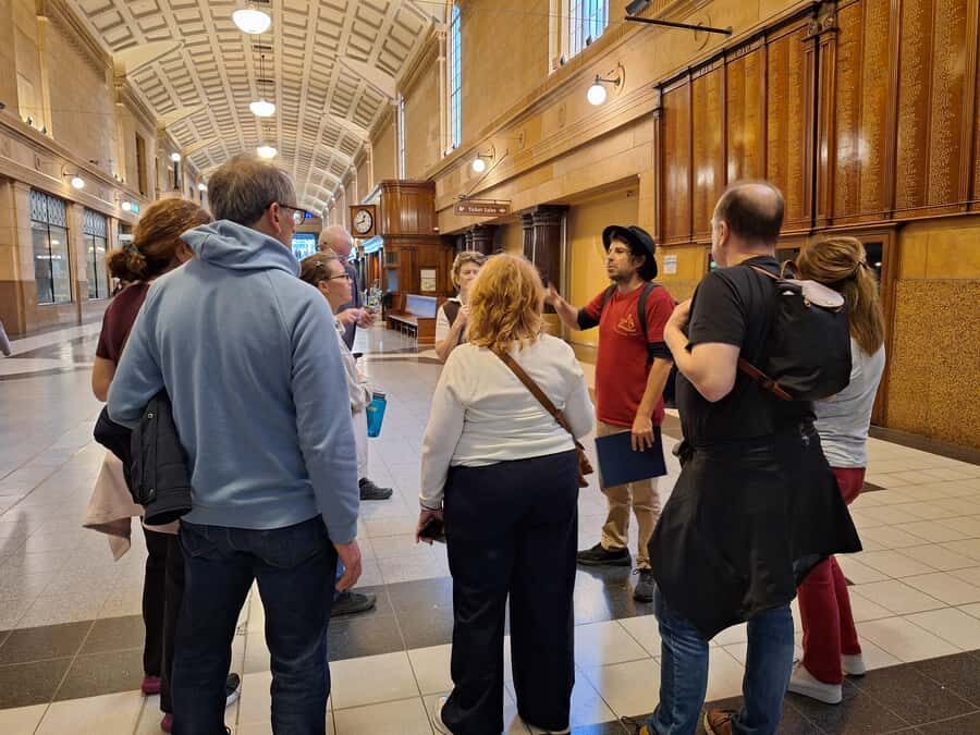 Adelaide: Guided Ultimate Walking Tour with Drink and Snack - The Itinerary Breakdown