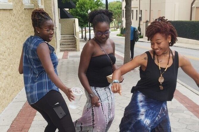 Adventurous Scavenger Hunt in Fayetteville by Zombie Scavengers - Who Should Consider This Experience?