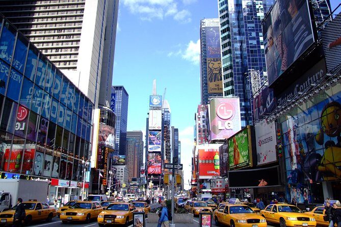 Airport Transfer: New York to Newark Airport EWR by Business Car - What to Expect on the Day of Your Transfer