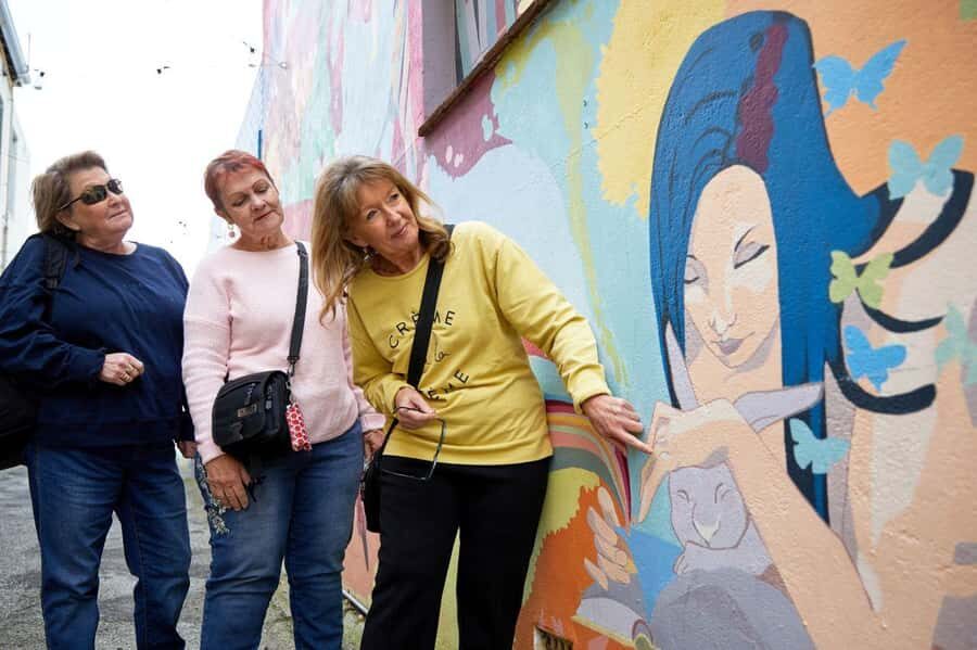 Albany: Guided Walking Tour with Wine Tasting - Historic Sites and Local Charm