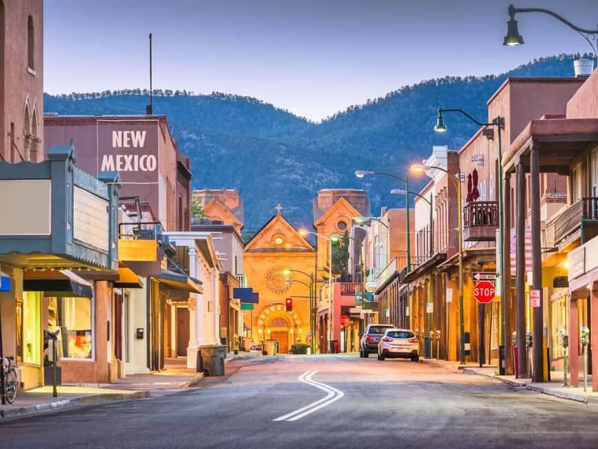 Albuquerque: Private Tour with Driver & Guide - Key Points: