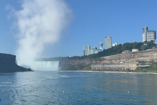 American 5pm Tour with Maid of the Mist Ticket and Guide - The Benefits of Booking in Advance