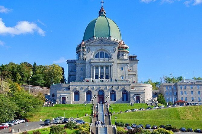 Arrival Private Transfer: Montreal Airport YUL to Montreal in Luxury SUV - Frequently Asked Questions