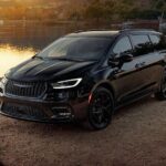 Arrival Transfer Montreal Airport YUL to Montreal by Sedan or SUV - The Sum Up