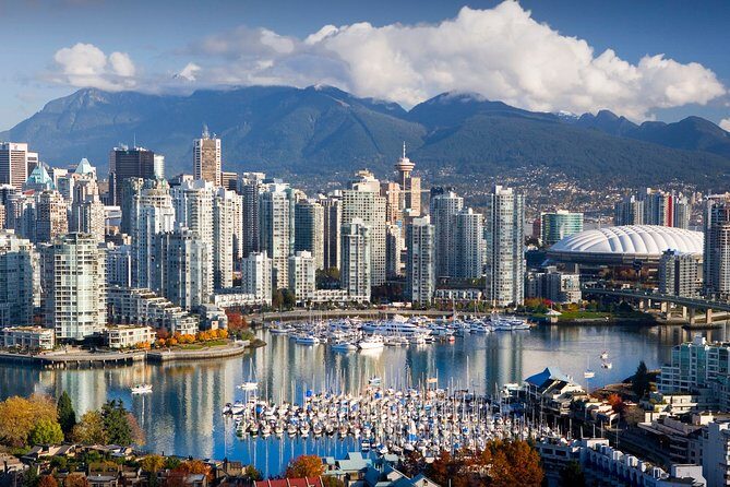 Arrival Transfer: Vancouver Airport YVR - Vancouver by Luxury SUV - The Driver Experience: A Personal Touch