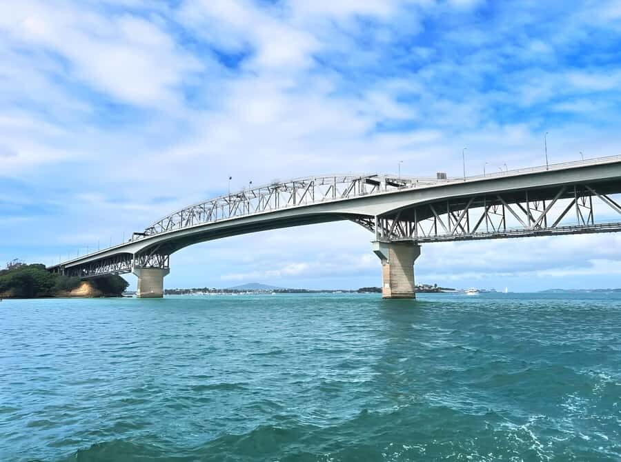 Auckland: Scenic Harbour Cruise with Live Commentary - The Guide and Commentary