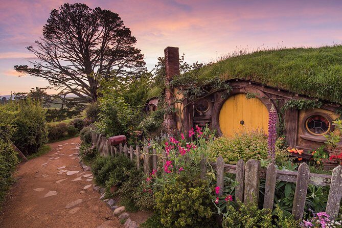 Auckland to Rotorua via Hobbiton Small Group Tour (One Way) - Analyzing the Value: Is It Worth It?