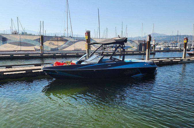Axis T22 Wake Surfing Boat Rental - The Real-World Insights from Reviews