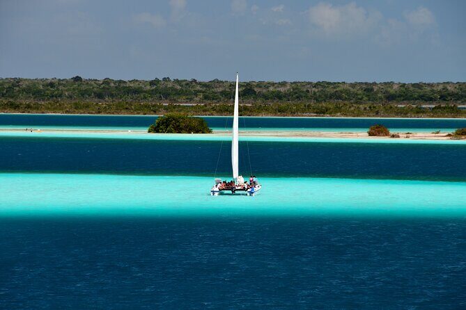 Bacalar Lagoon Private Catamaran Lunch and Drinks from Costa Maya - A Taste of Local Flavors at Yak Lake House