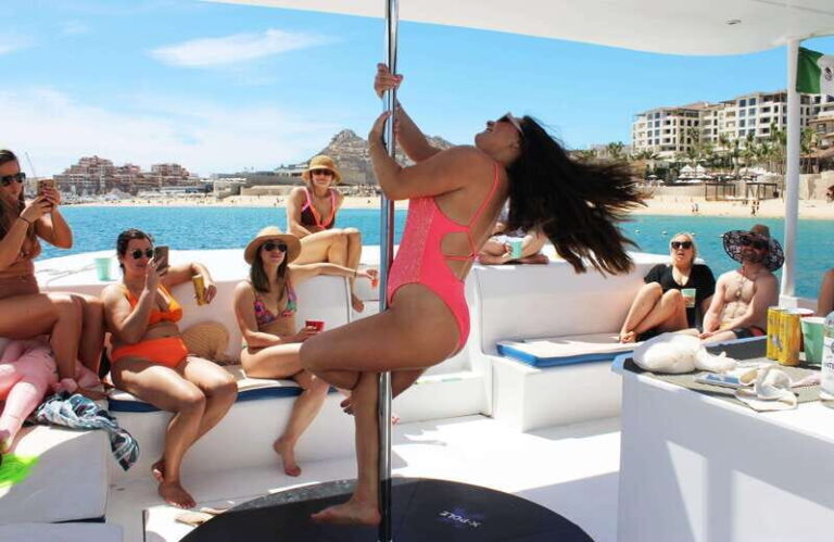 BACHELORETTE PARTY BOAT | Pole Dance Private Charter Boat - Practical Details and Tips